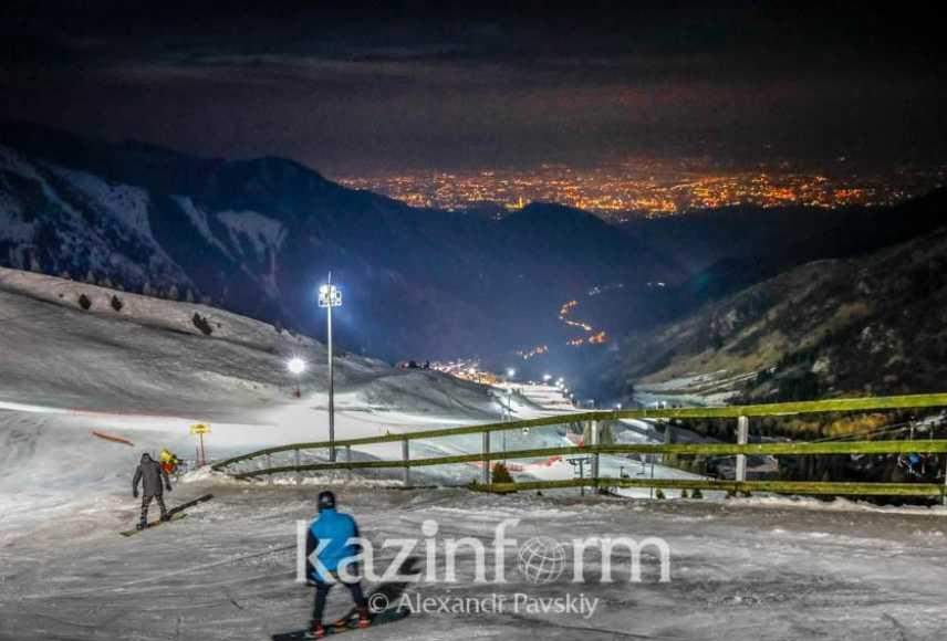 Shymbulak sets Guinness record as world’s highest slope for night skiing