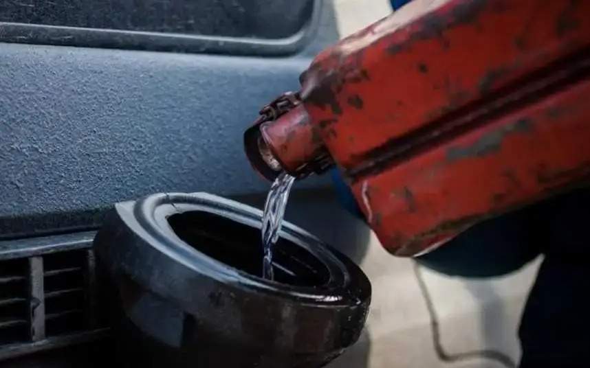 Kazakhstan prolongs ban on export of petroleum and diesel