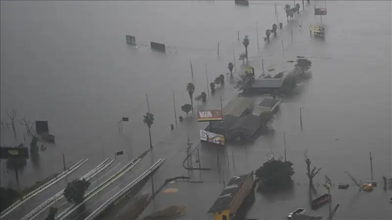 Death toll rises to 127 in Brazilian flood disaster