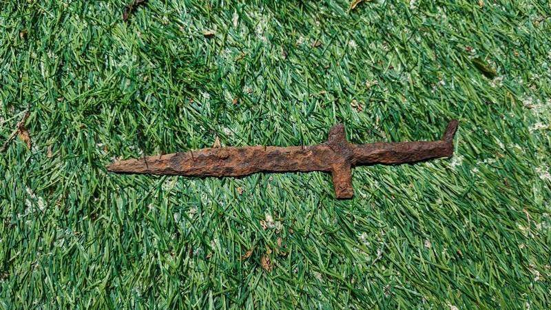 Archaeologists discover iron dagger from late Saka period in Taldy Park
