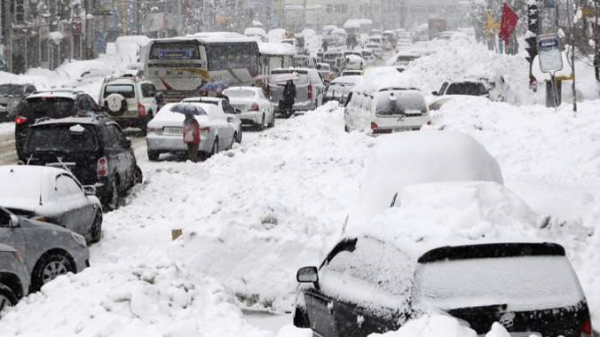 Up to 235 mln Americans under risk of rare snow, ice storm