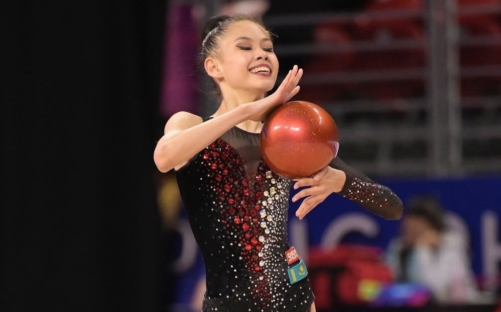 Ақмарал Ерекешева көркем гимнастикадан жасөпірімдер арасында әлем ...