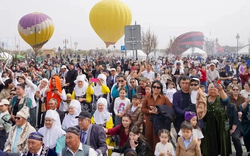 Median age of Kazakhstan's population rises to 32.3 years