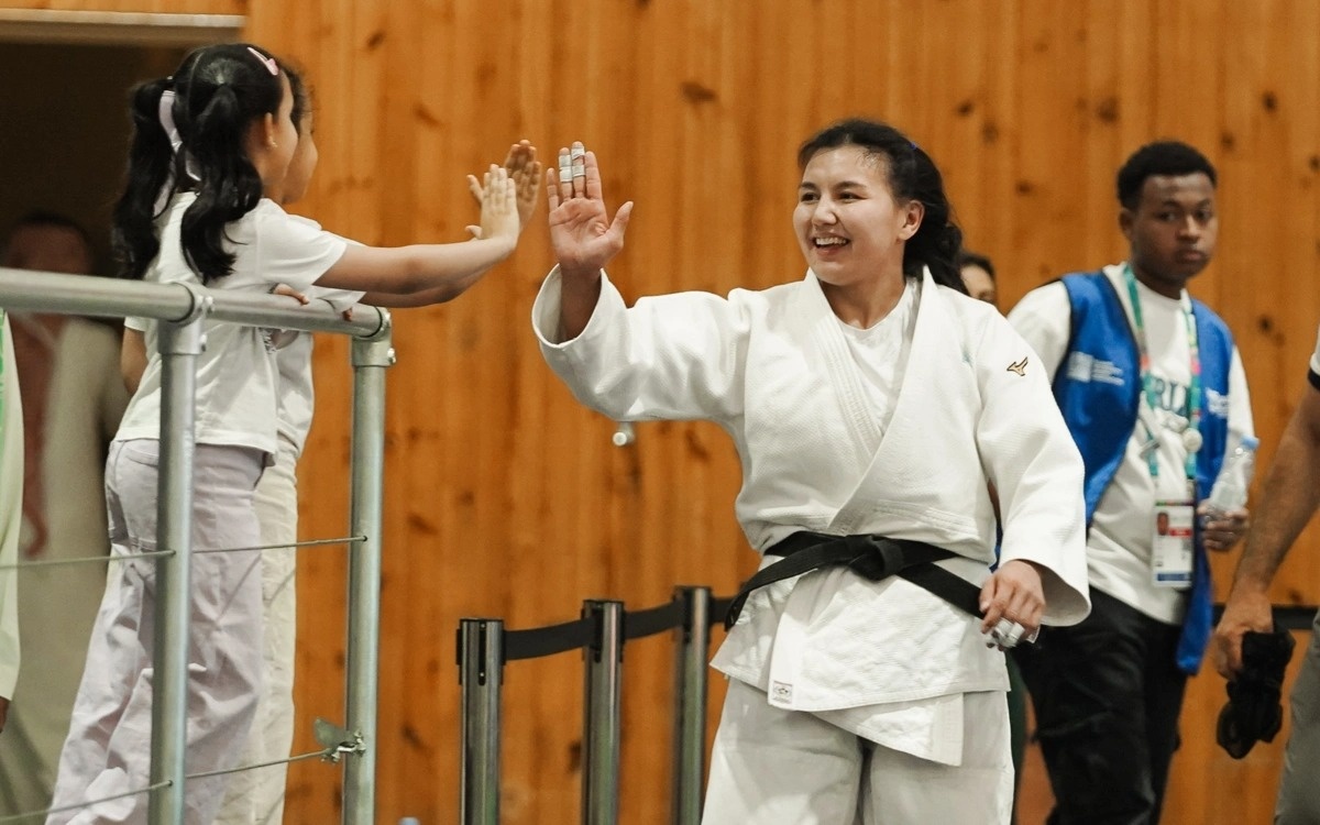 Aruna Jangeldina pockets Kazakhstan’s first gold at Islamic Solidarity ...