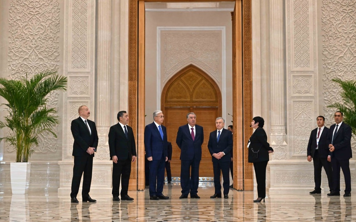 Leaders of Central Asia, Azerbaijan tour Islamic Civilization Center in ...