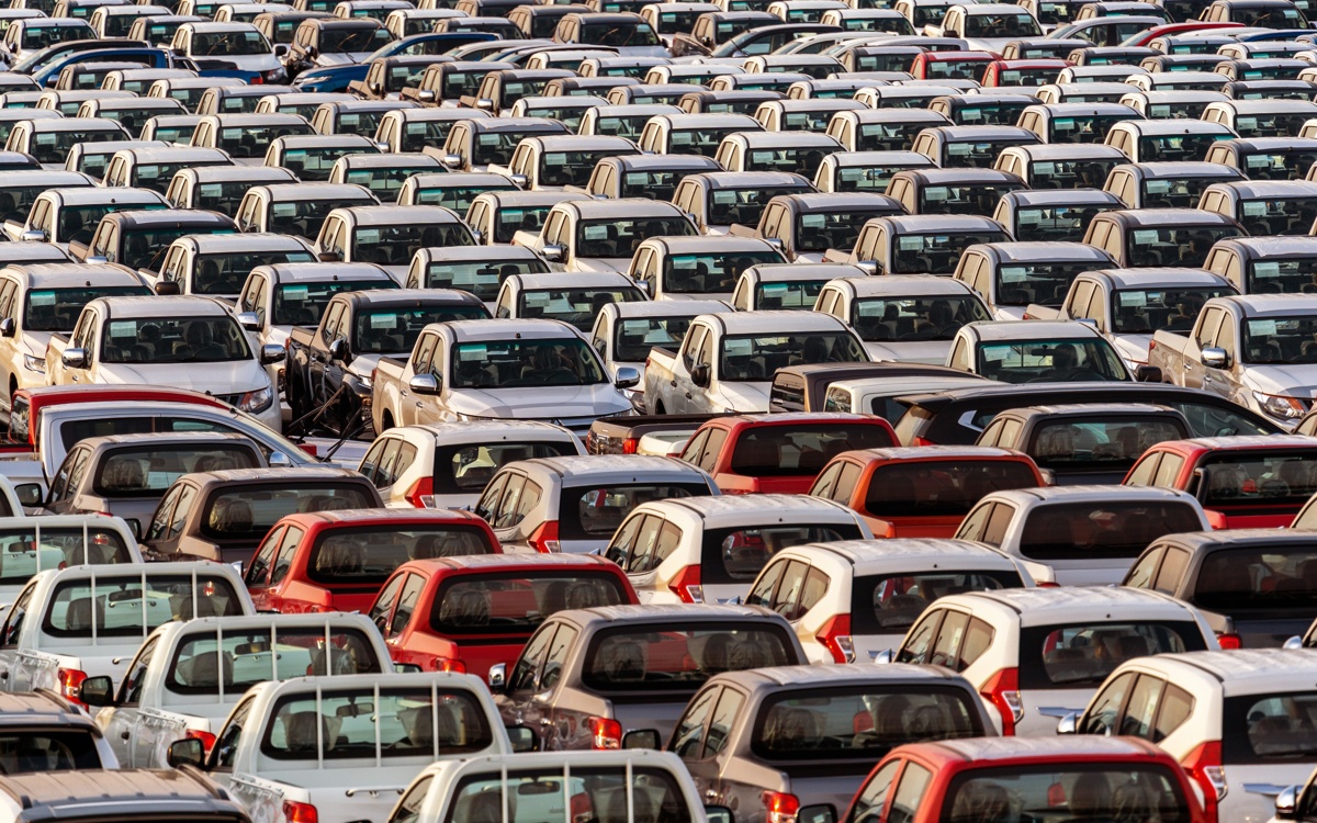 China's auto exports up 15.7 pct in first 10 months