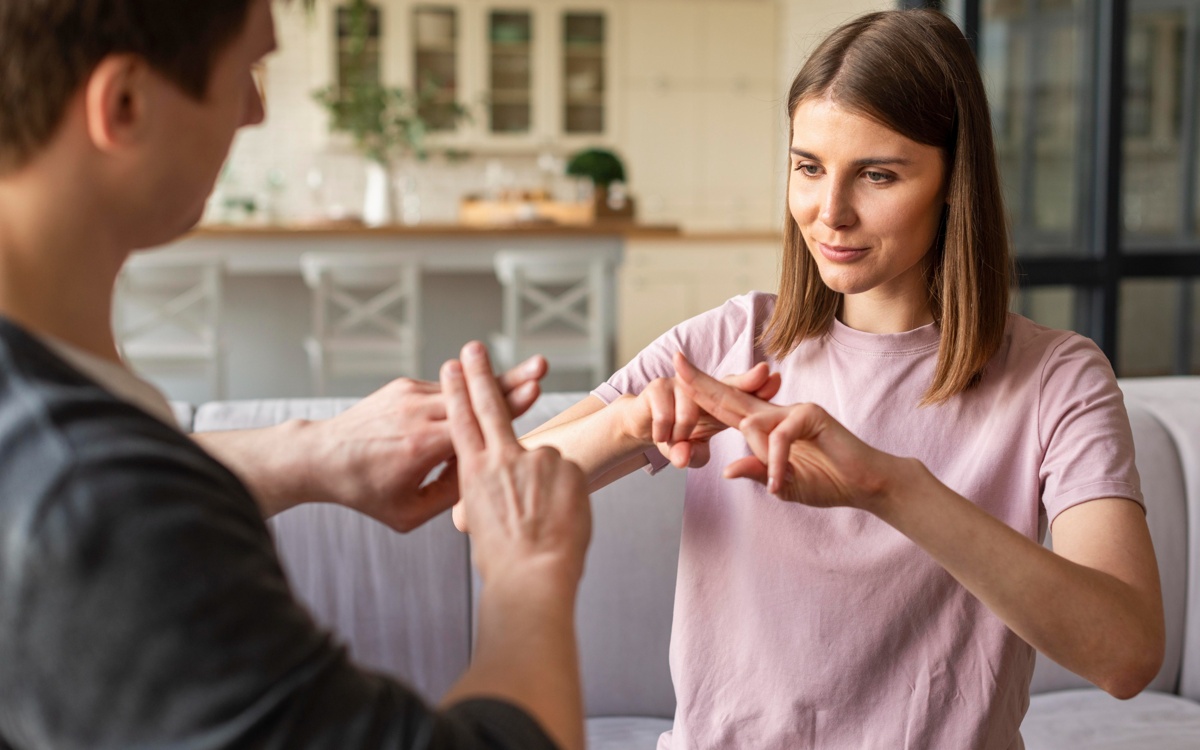 Dubai to launch world’s largest virtual sign language class
