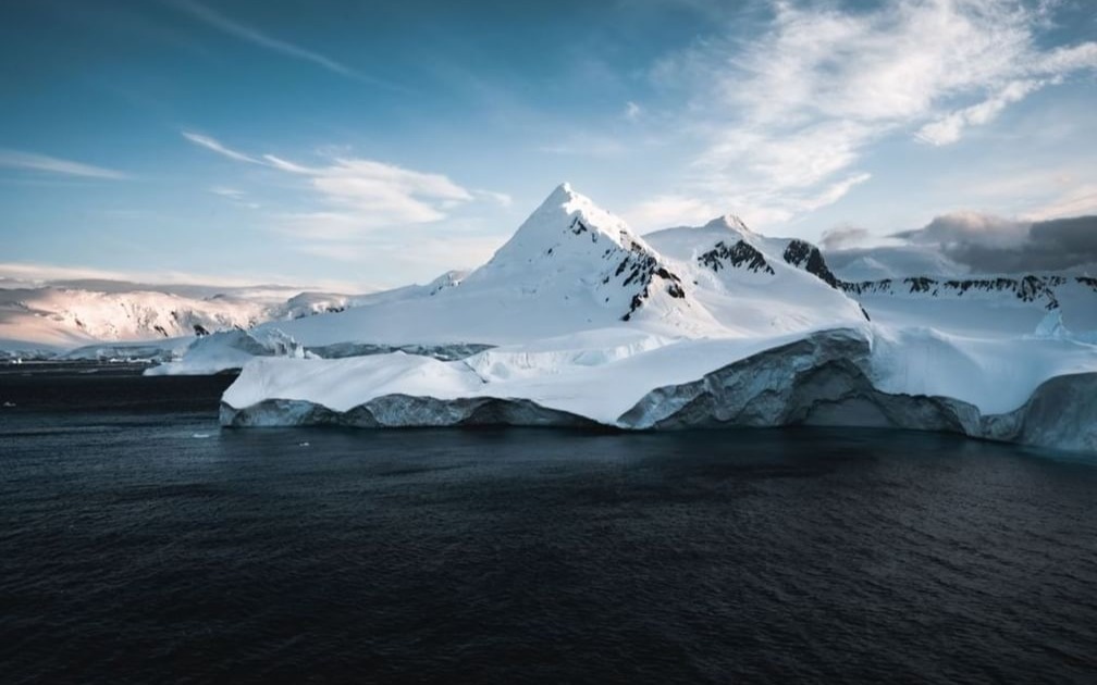 New map reveals hidden landscape under Antarctica's ice sheet