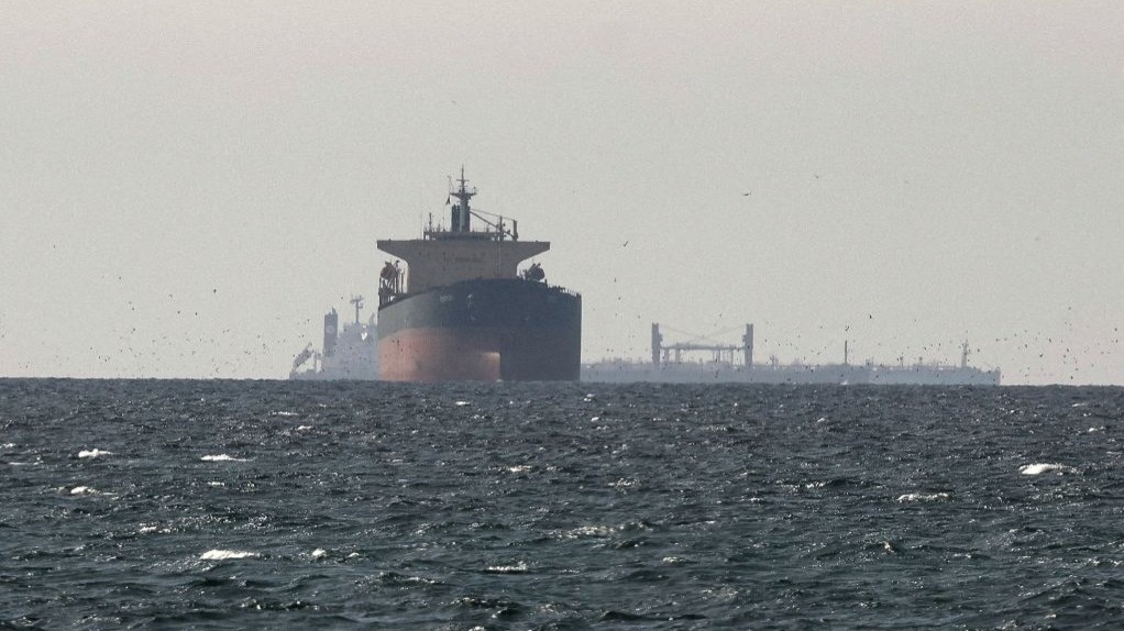 UN to start evacuating 11,000 stranded sailors from Strait of Hormuz